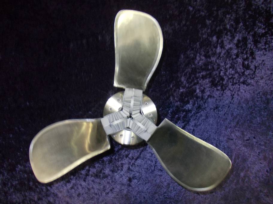 Seahawk Low Drag Feathering and Folding Stainless Steel Sailboat Propellers